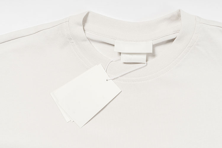 New Trends in Clothing Labels: Hem Tags | October 2025 | Voucherix